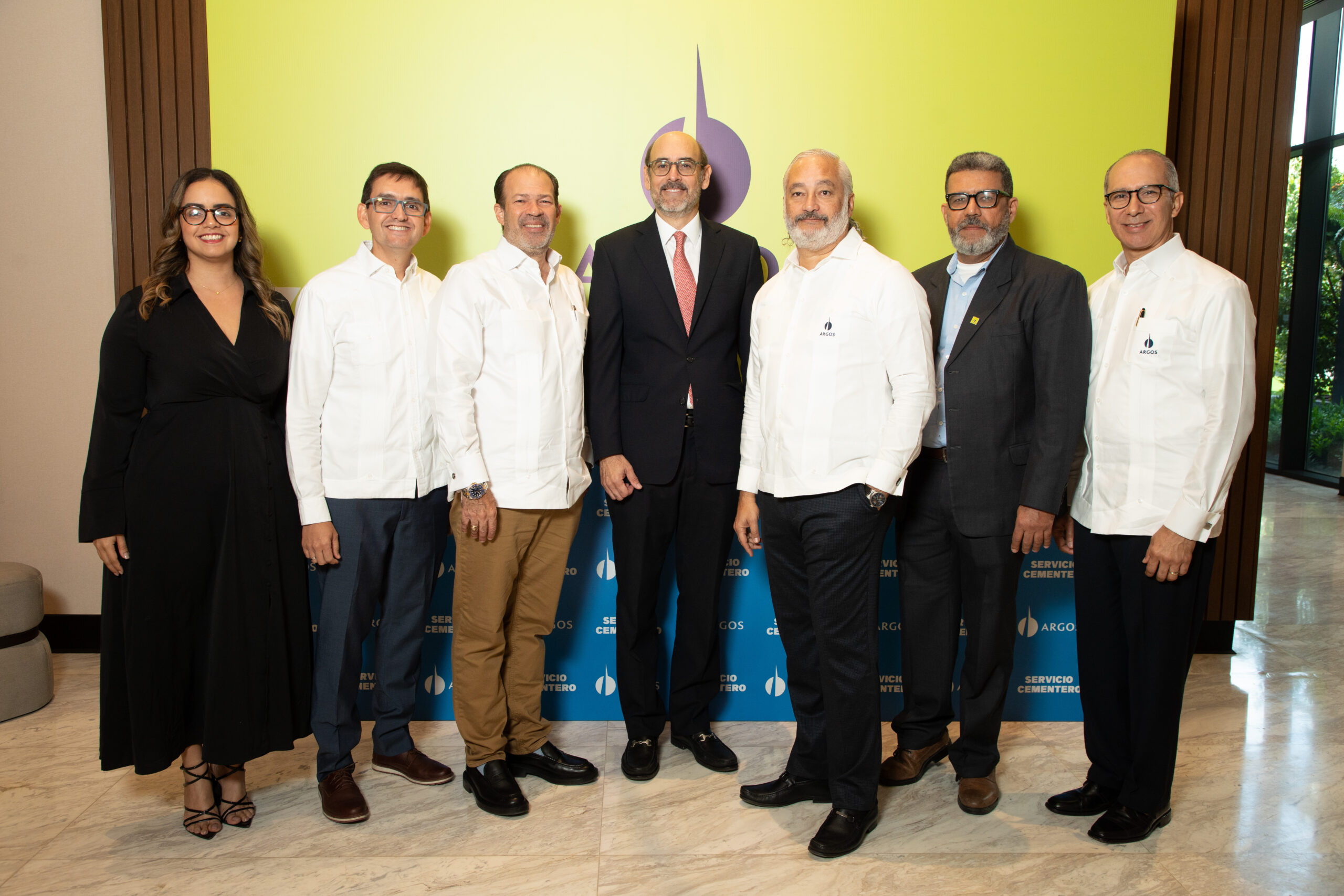 Argos Dominicana celebra la octava edición de Panorama Económico 2025 ...